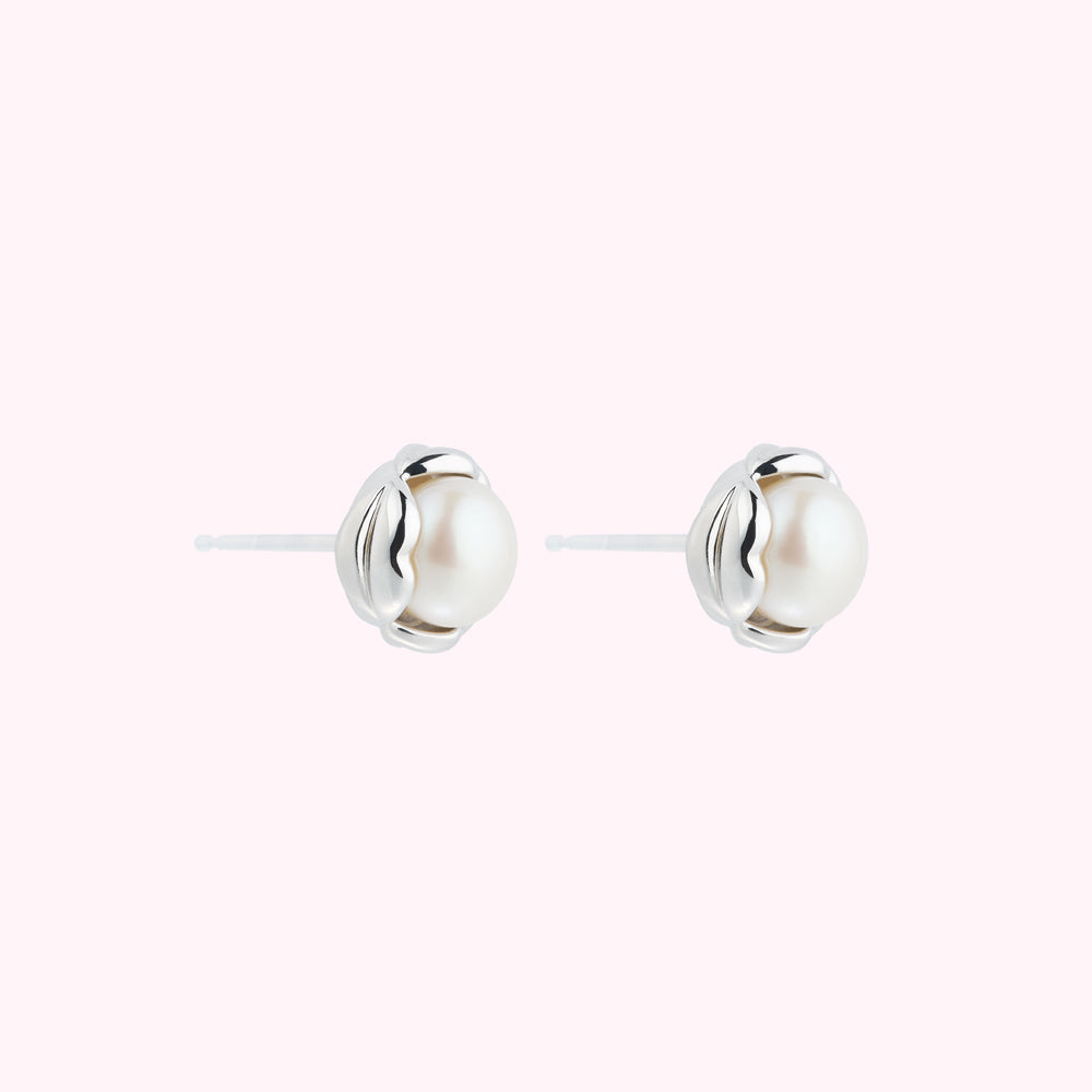 Sterling Silver Pearl Lucia Lip Stud Earrings | Lulu Guinness